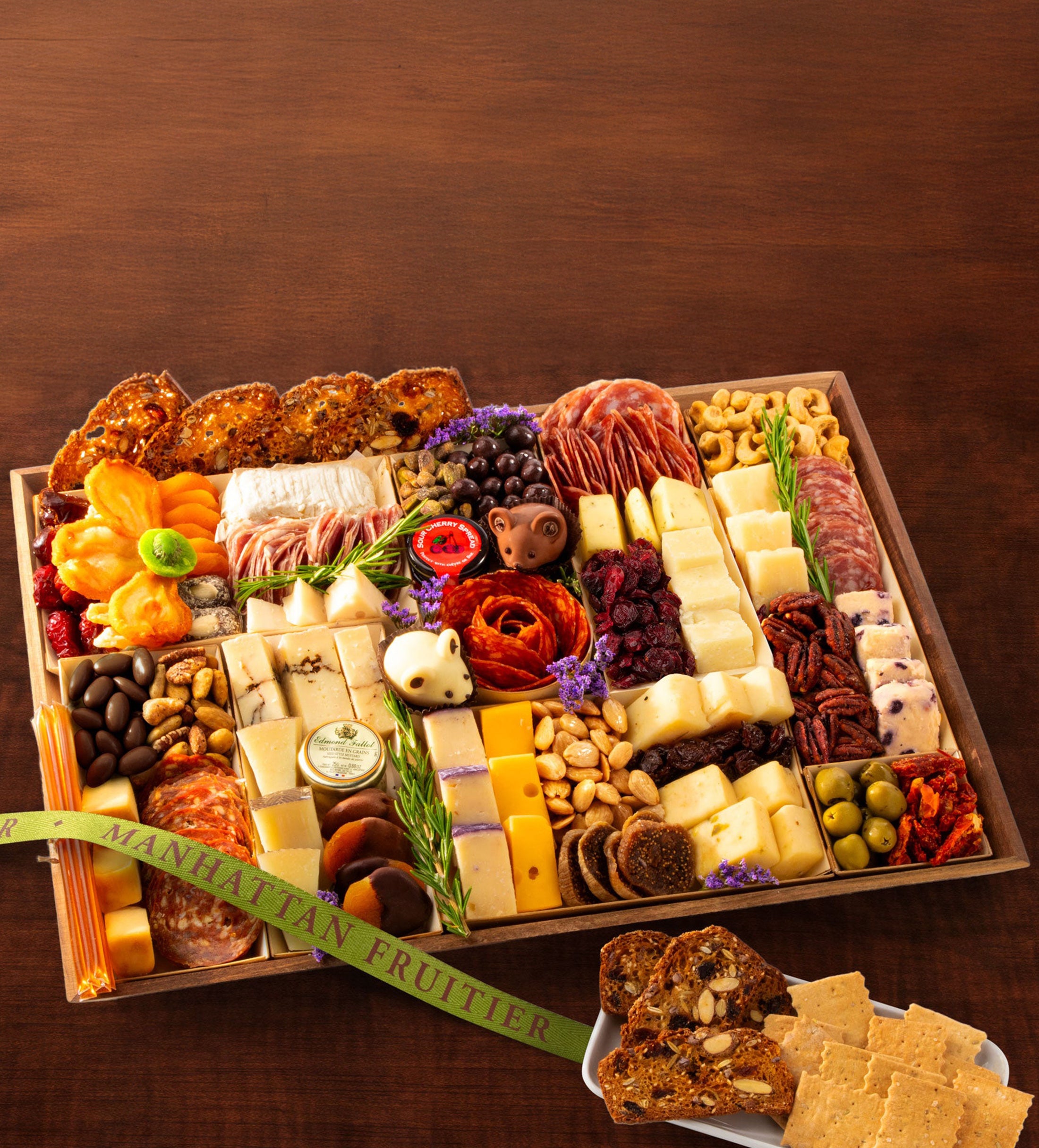 Unique Fruit and Gourmet Food Gift Baskets – Manhattan Fruitier