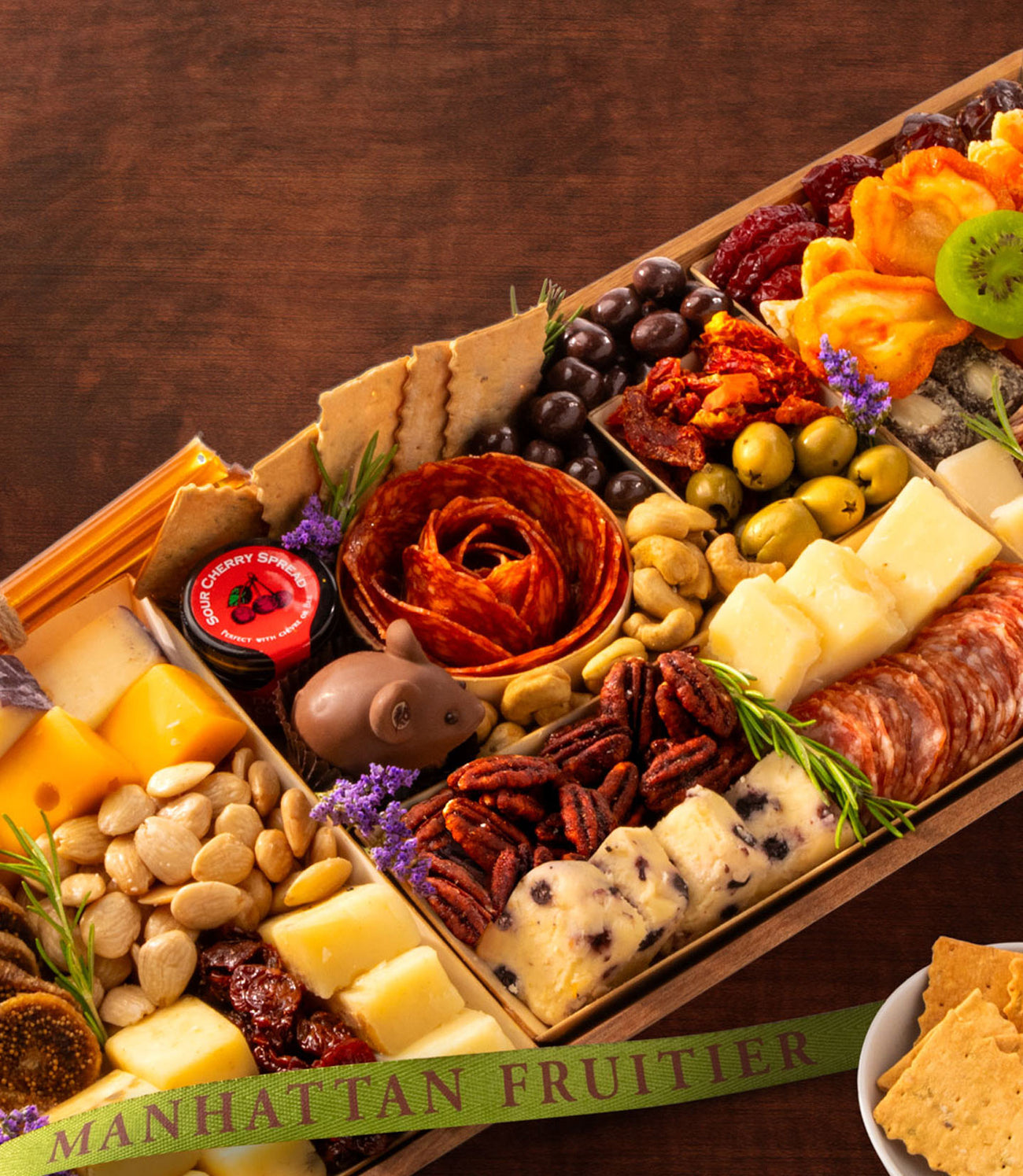 Unique Fruit and Gourmet Food Gift Baskets – Manhattan Fruitier